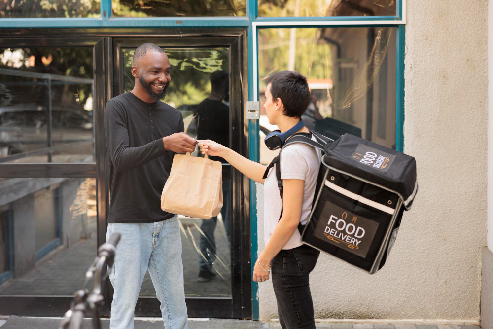 European Delivery Giant Halves Cost per Application With Joveo